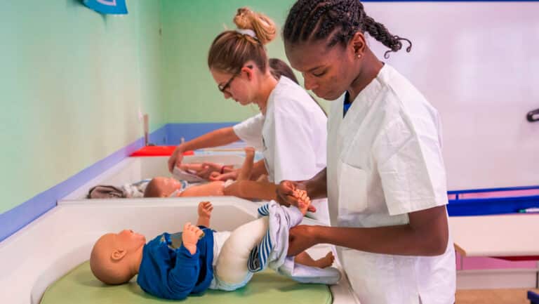Service à la personne - Lycée des métiers Lavoisier